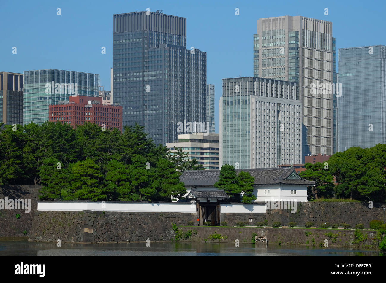 Sakuradamon gate. Imperial Palace, Marunouchi Tokyo Stock Photo - Alamy