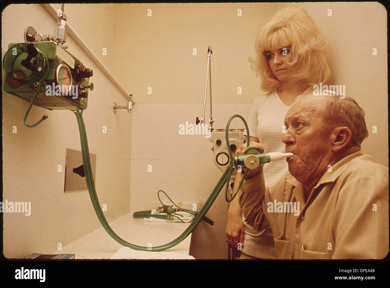 Measure lung capacity hi-res stock photography and images - Alamy