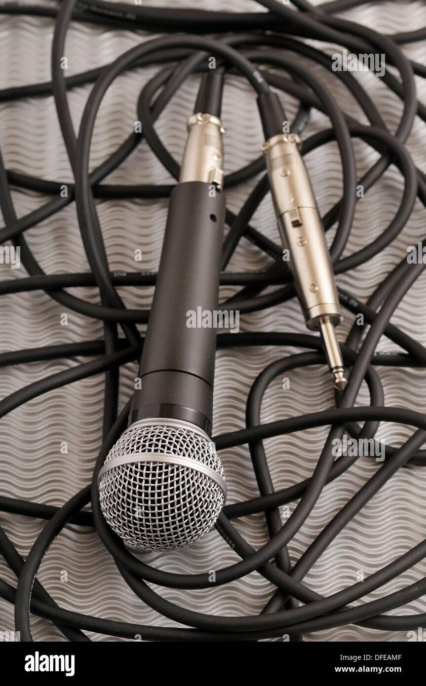 Mic cable hi-res stock photography and images - Alamy
