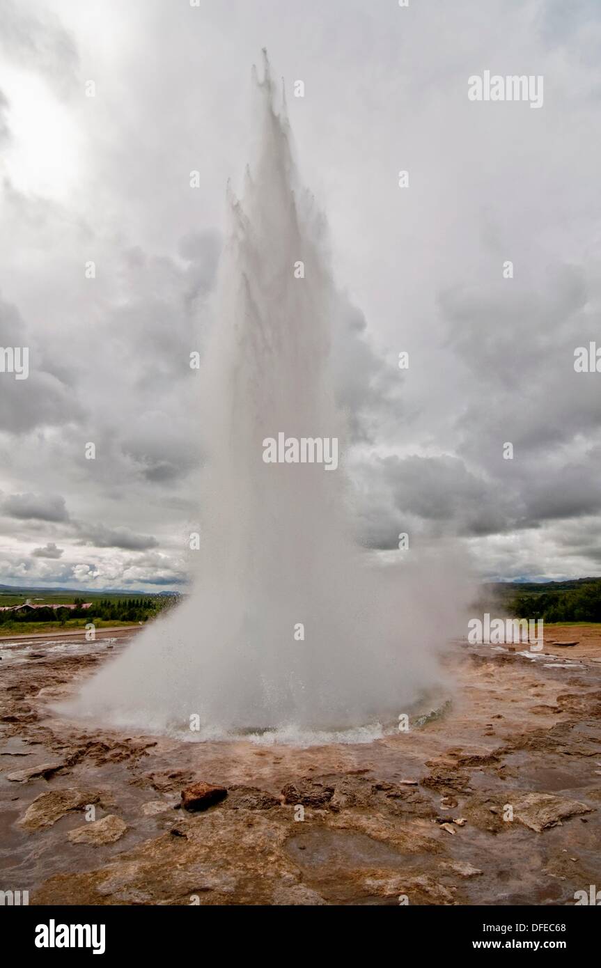 Golden circle golden circle hi-res stock photography and images - Alamy