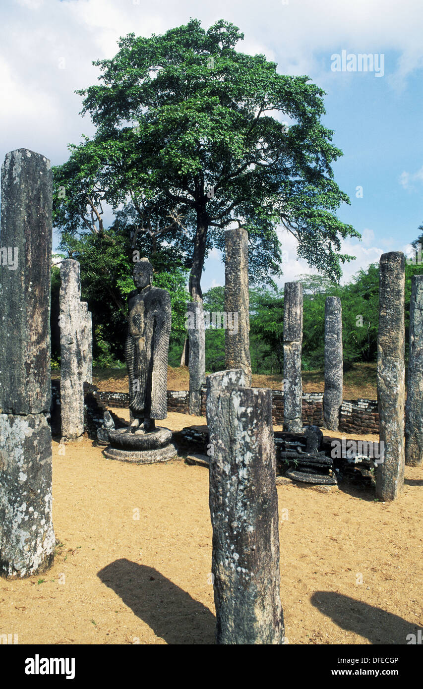 Medieval shrine relics hi-res stock photography and images - Alamy