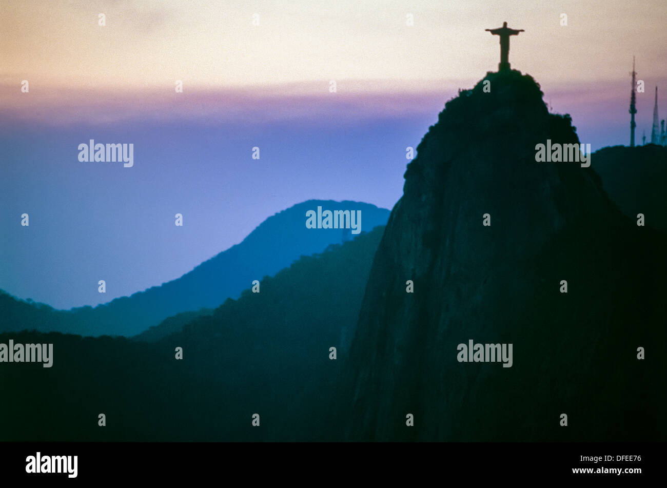 Cristo redemptor statue hi-res stock photography and images - Alamy