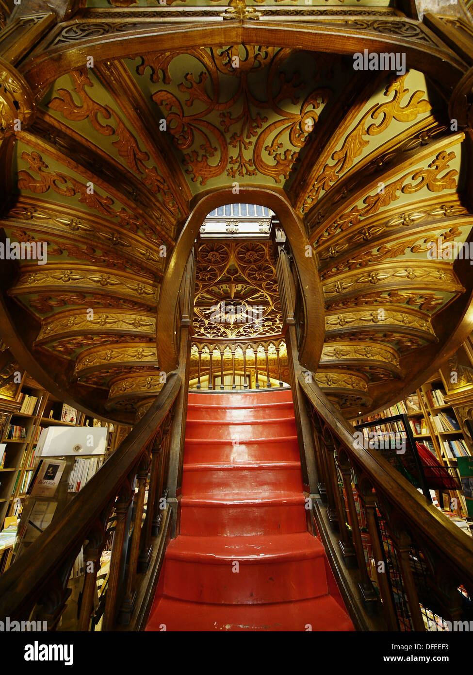 Lello e irmao bookshop hi-res stock photography and images - Alamy