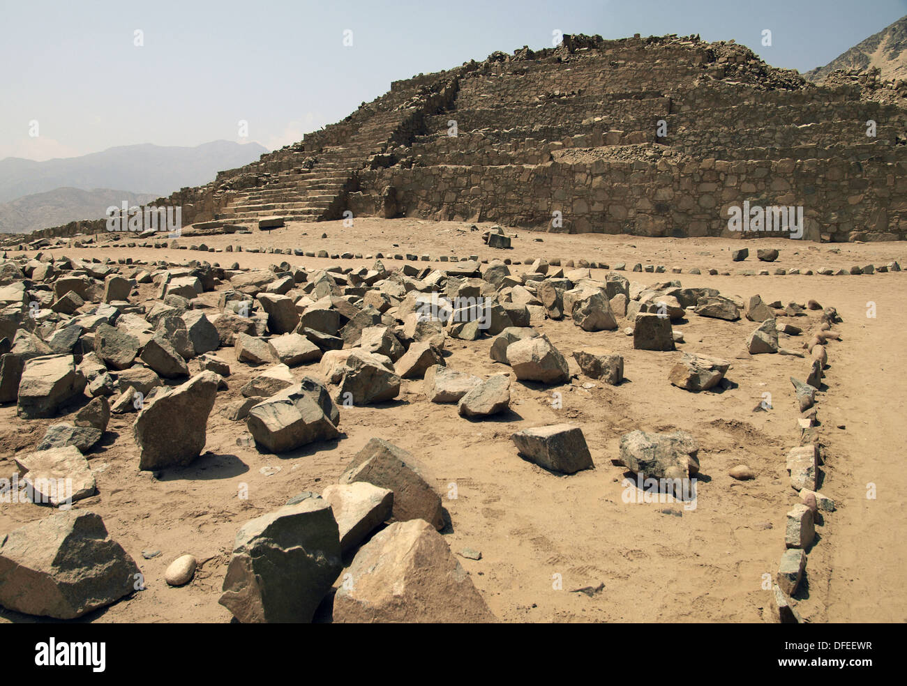 Caral archaeological site hi-res stock photography and images - Alamy