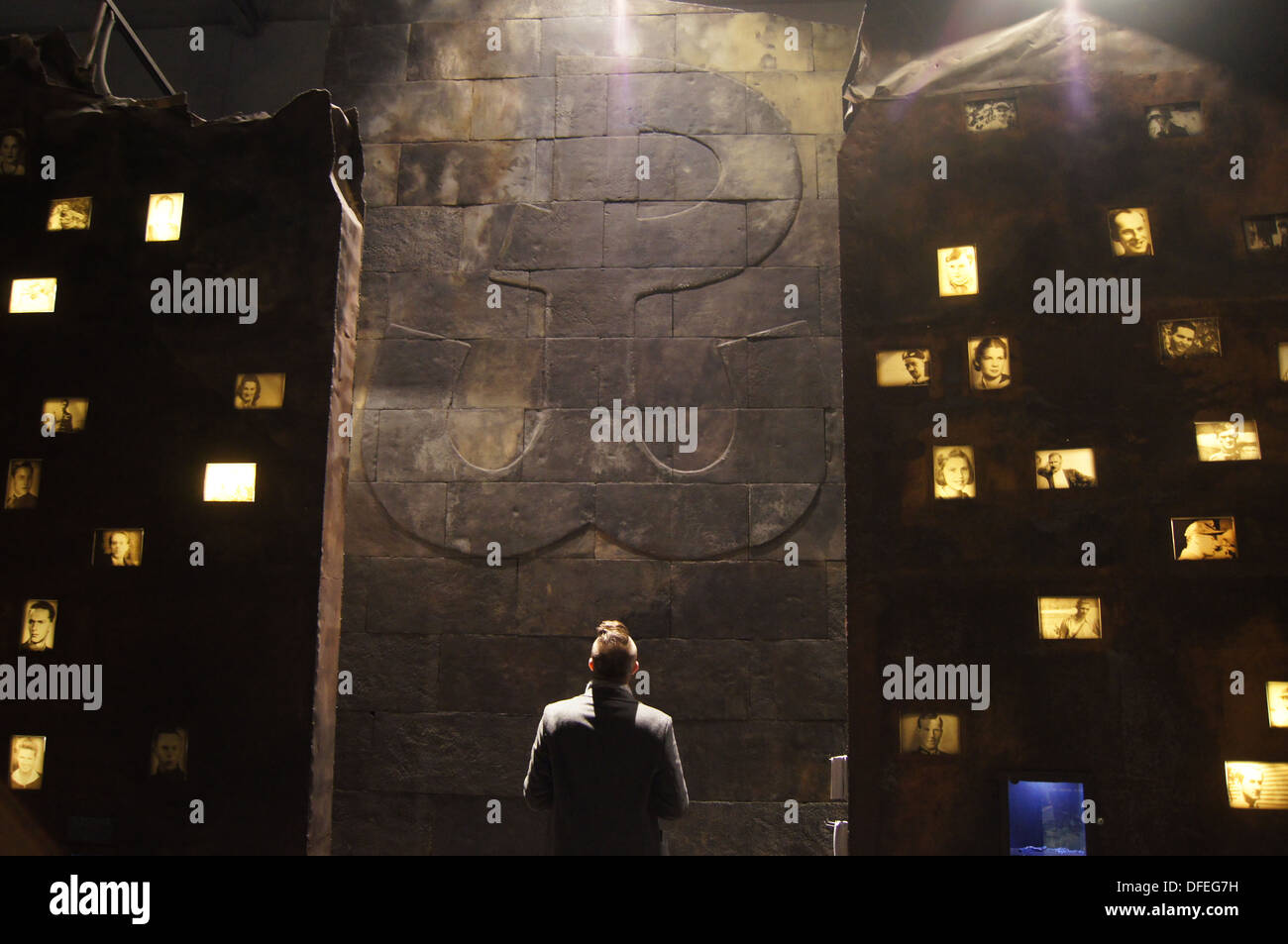 Warsaw uprising museum hi-res stock photography and images - Alamy