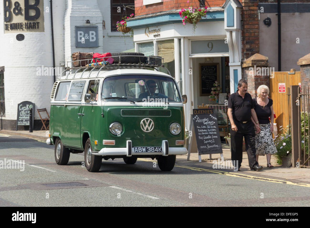 Classic volkswagen camper van hi-res stock photography and images - Alamy