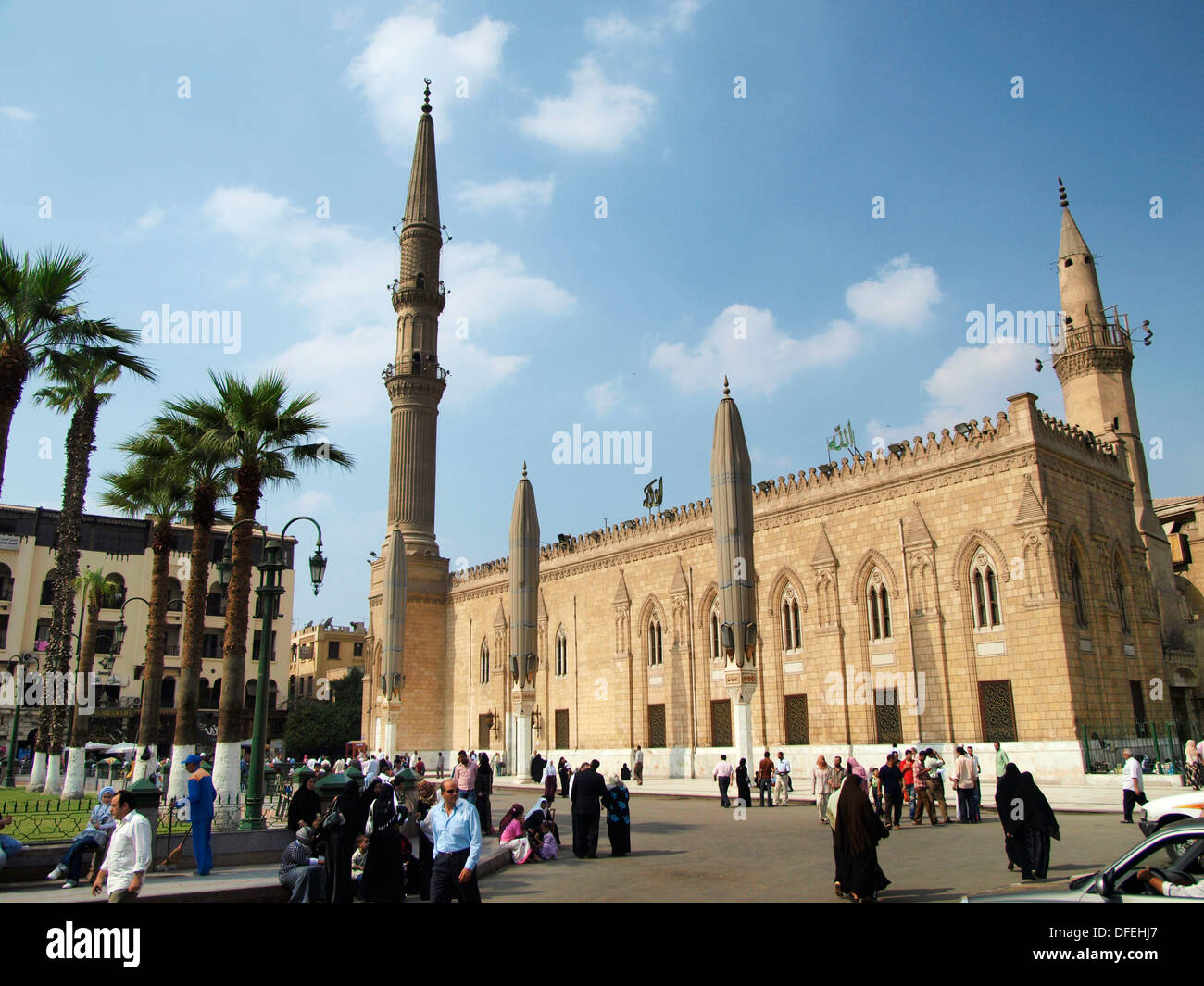 Hussein el hi-res stock photography and images - Alamy