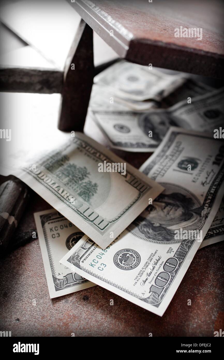 Broken strongbox hi-res stock photography and images - Alamy