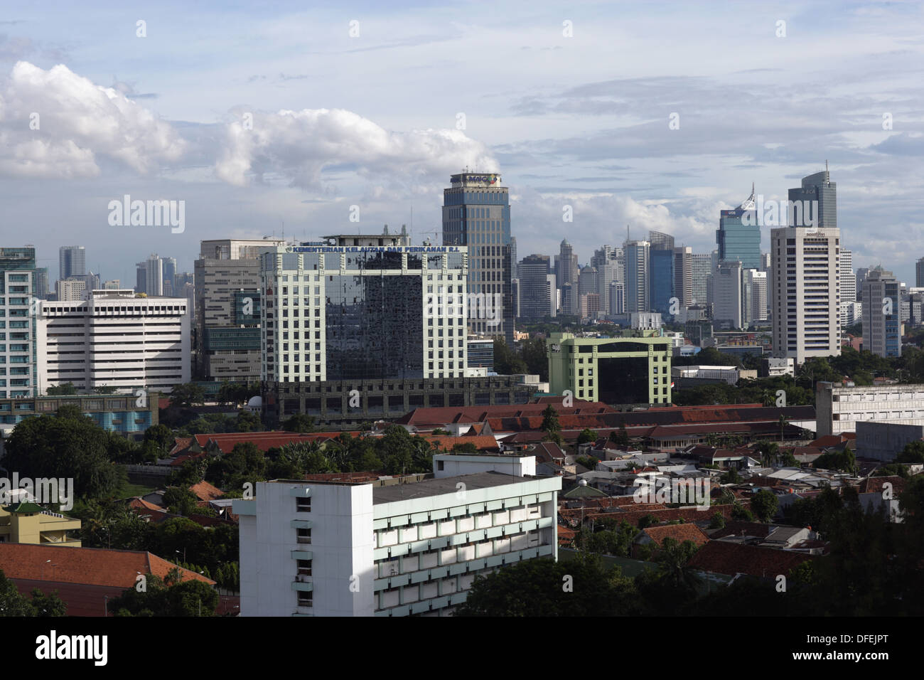 Jakarta skyline pollution hi-res stock photography and images - Alamy