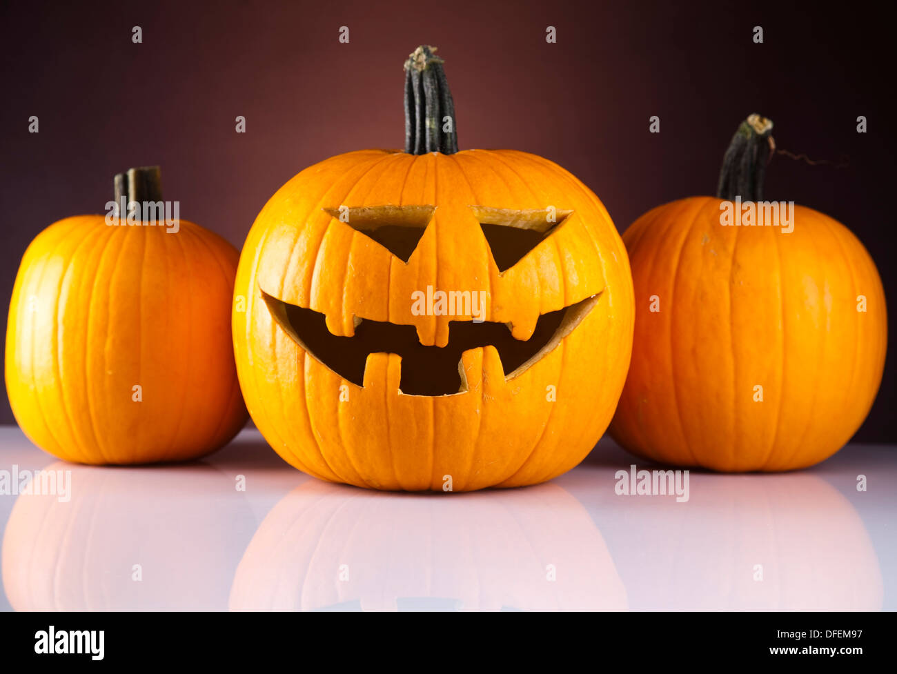 Funny face pumpkin halloween hi-res stock photography and images - Alamy