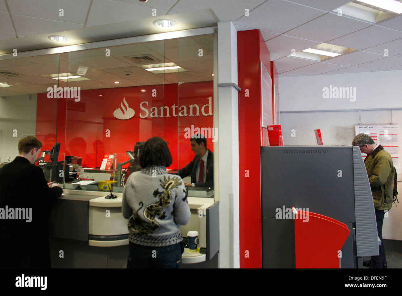 Santander bank london uk hi-res stock photography and images - Alamy