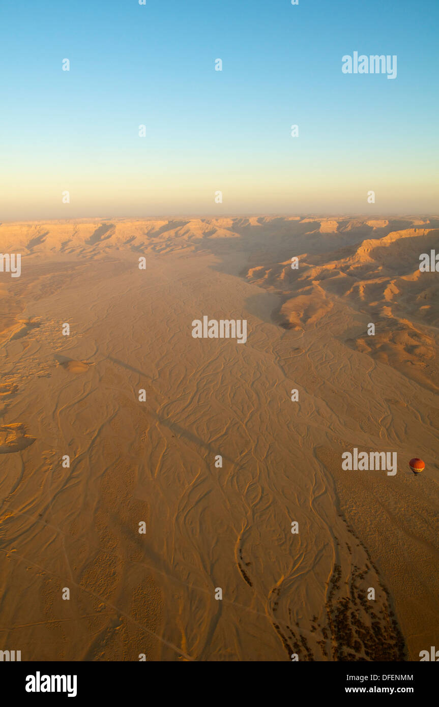 Egypt eastern desert hills hi-res stock photography and images - Alamy