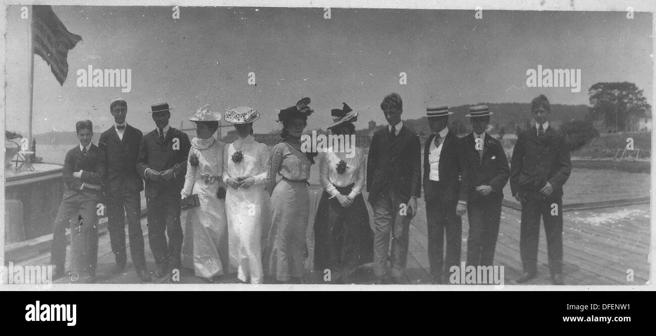 A photograph of President Franklin D. Roosevelt and Muriel Delano ...