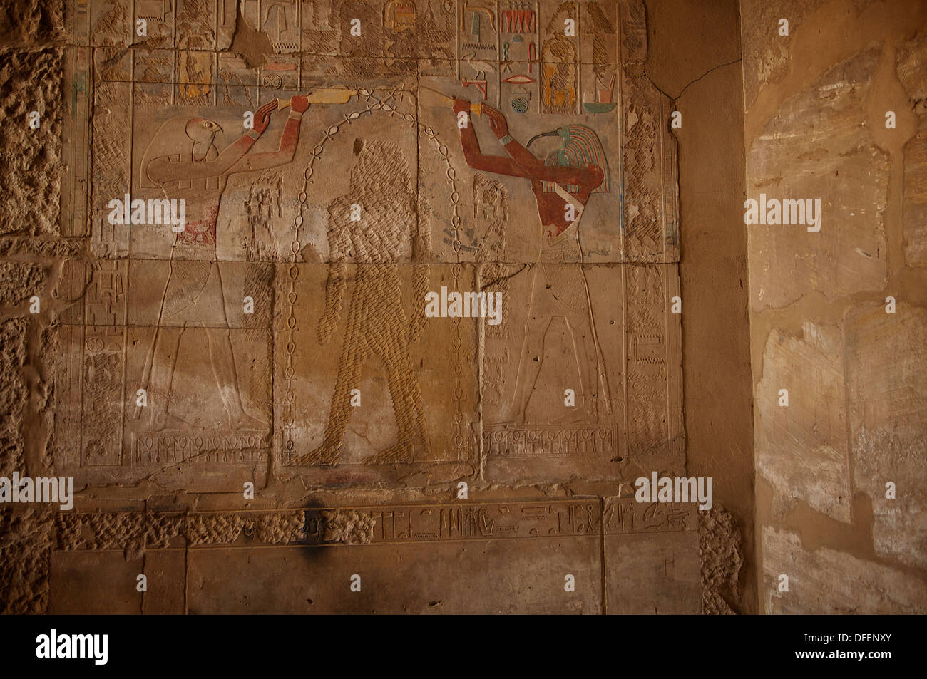 Temple of hatshepsut painted relief hi-res stock photography and images ...