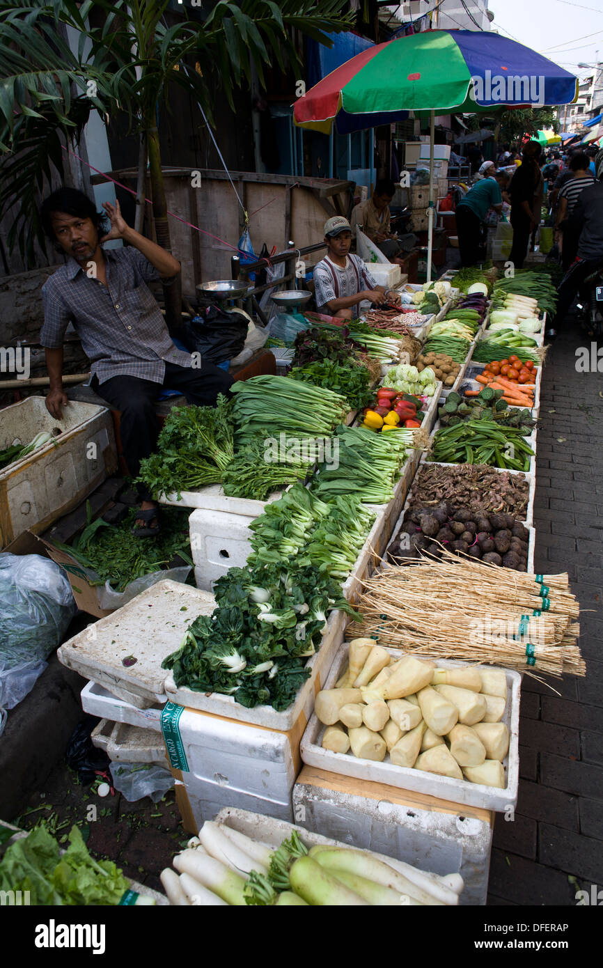 Vegetable vendors hi-res stock photography and images - Alamy