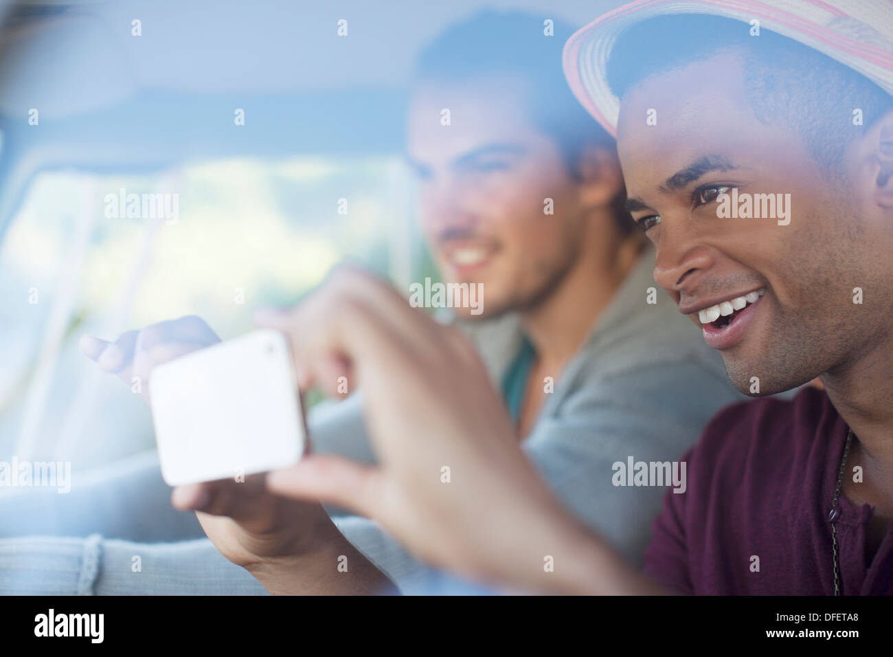 Use using phone camera hi-res stock photography and images - Alamy