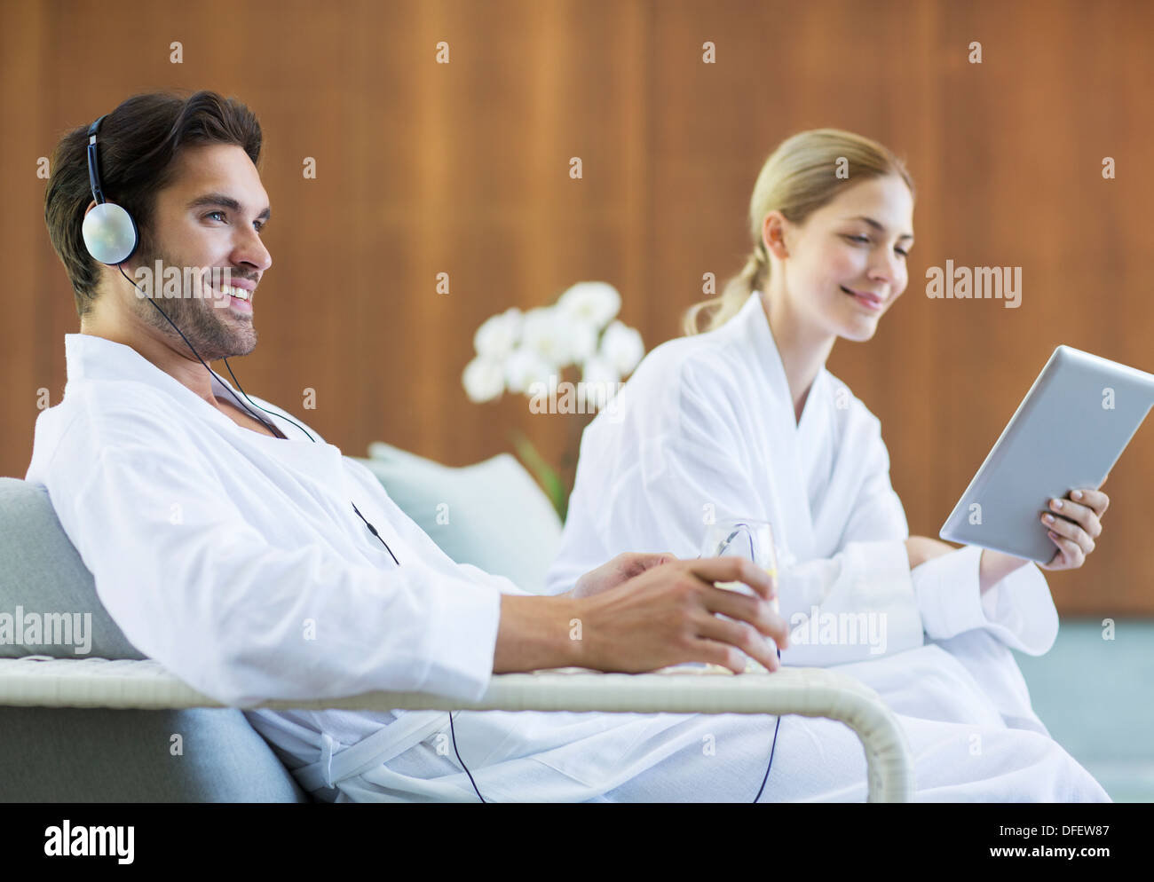 Couple relaxing at spa Stock Photo - Alamy