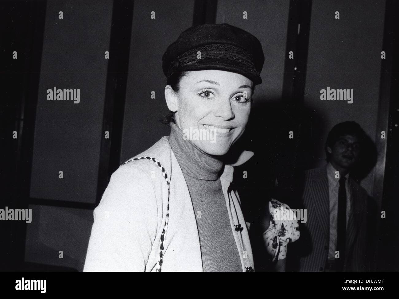 VALERIE HARPER at a premiere of Parallax View in Hollywood 1974 ...