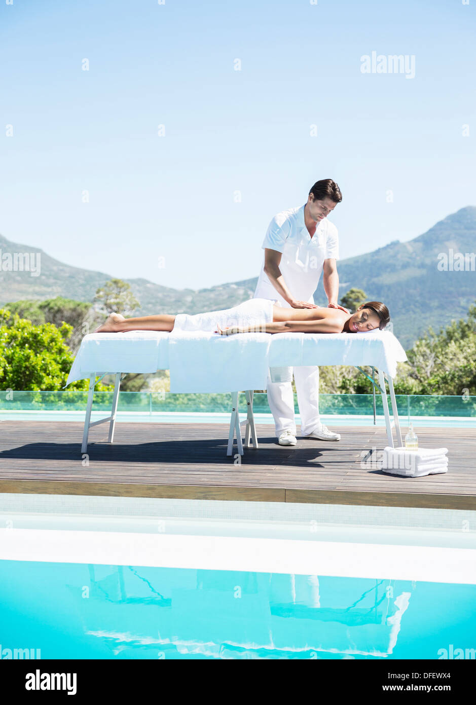 Full Body Massage Stock Photos & Full Body Massage Stock Images - Alamy