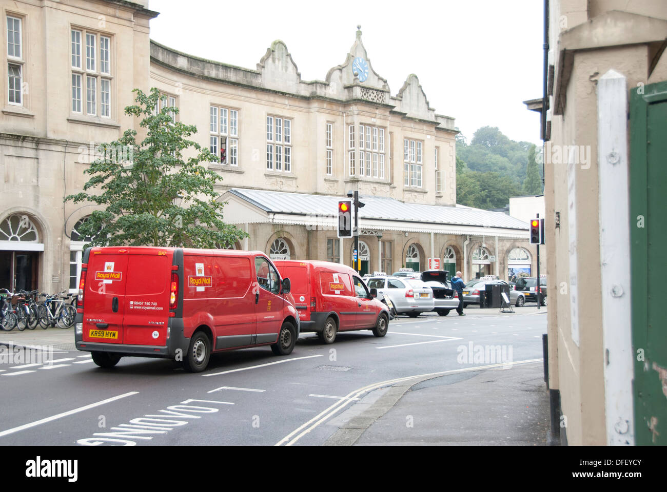 Waiting at the stop light hi-res stock photography and images - Alamy