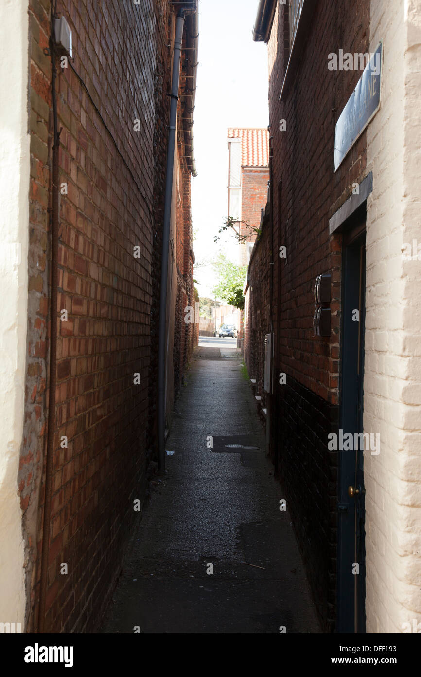Alley way hi-res stock photography and images - Alamy