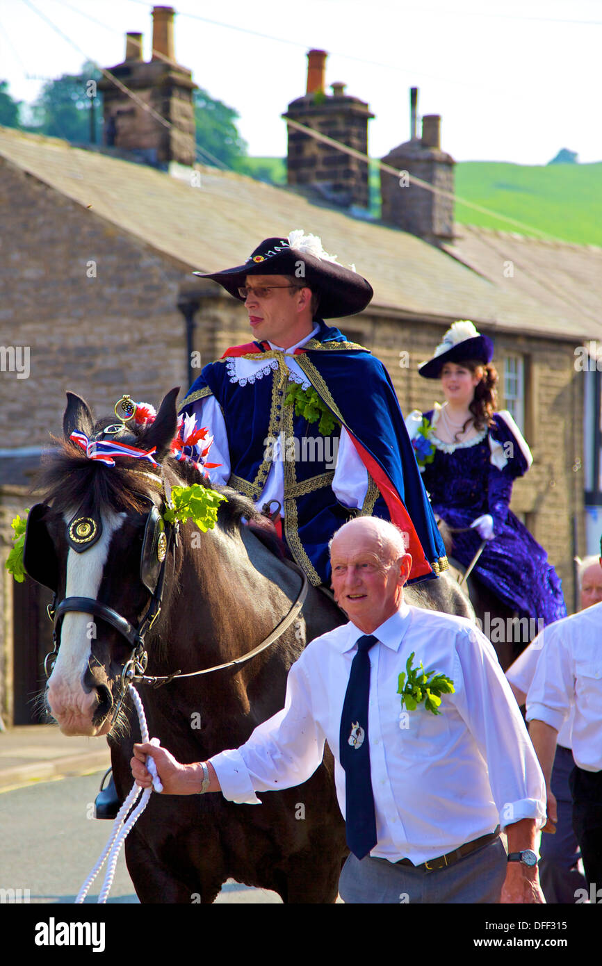 Garland king castleton hi-res stock photography and images - Alamy
