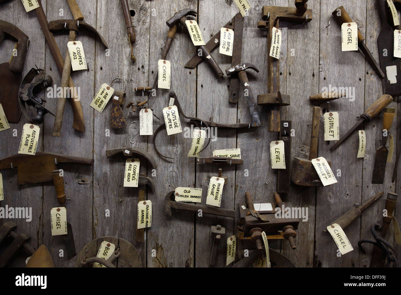 Old farm tools hi-res stock photography and images - Alamy