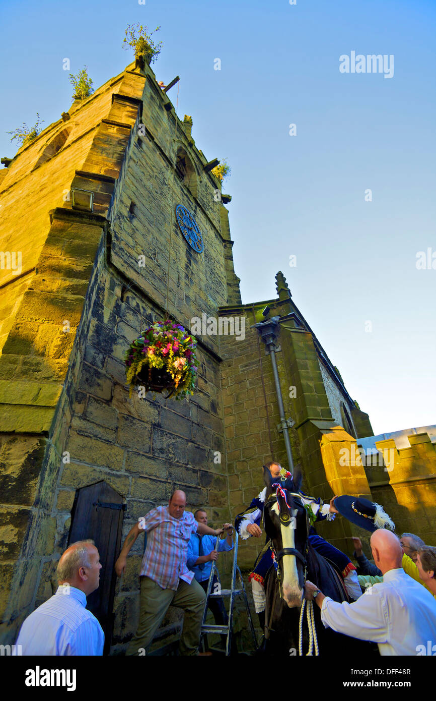 Garland king castleton hi-res stock photography and images - Alamy