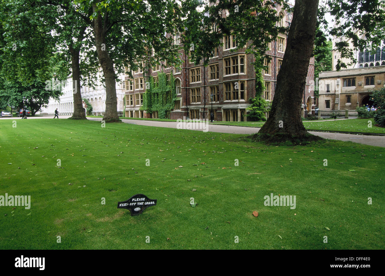 New london square hi-res stock photography and images - Alamy