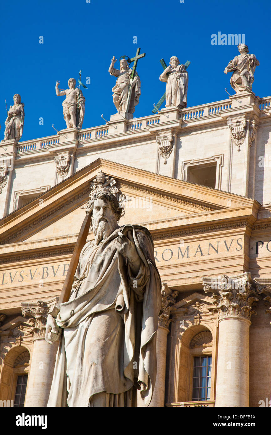 Religious Figures Or Statues High Resolution Stock Photography and ...