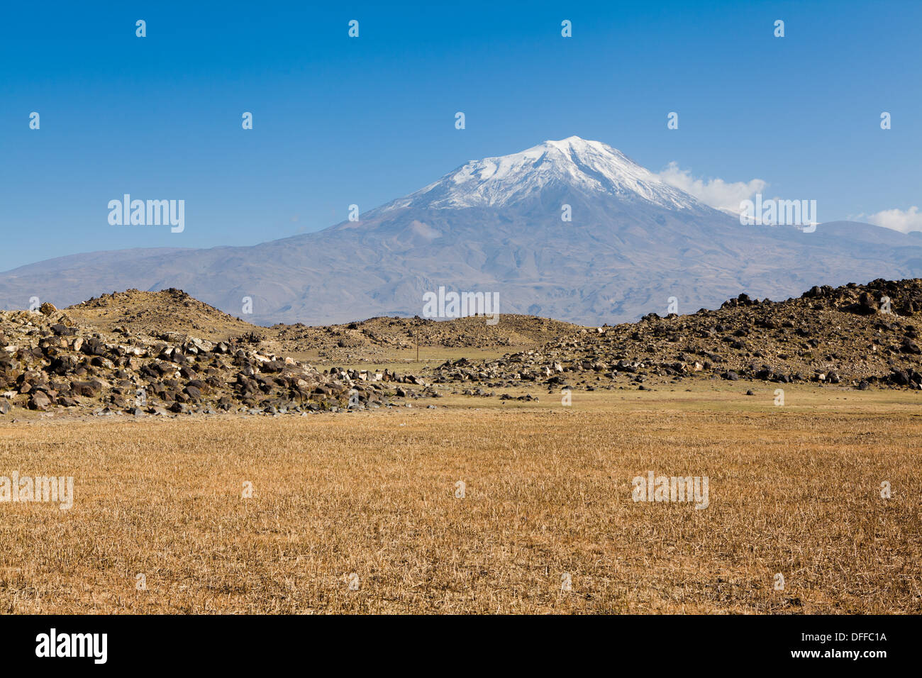 Ararat plateau hi-res stock photography and images - Alamy
