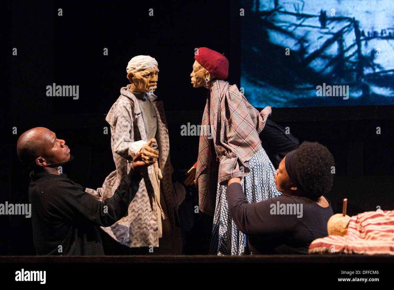 Handspring puppet company hi-res stock photography and images - Alamy