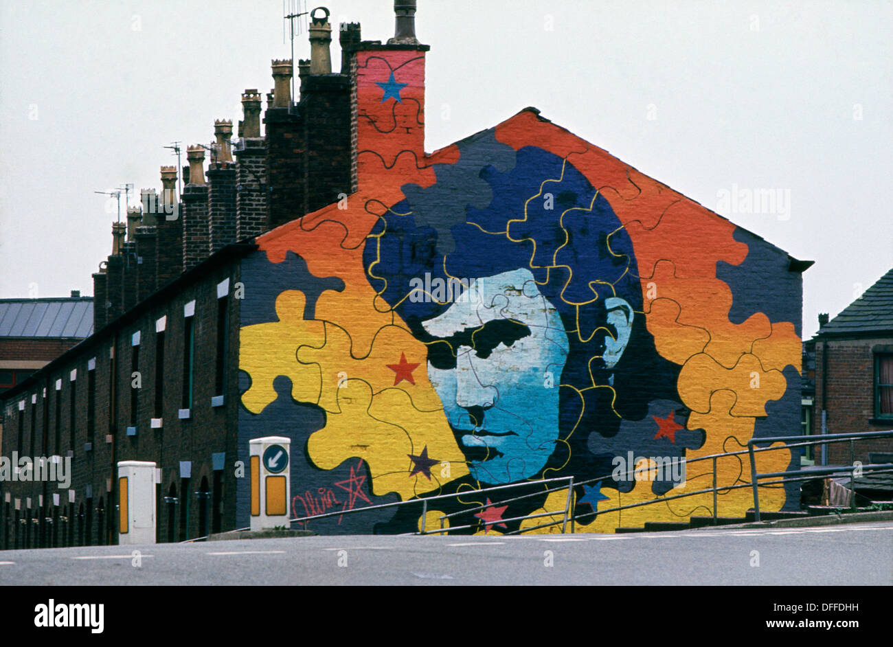 A wall painting of Alvin Stardust by artists Walter Kershaw and Eric ...