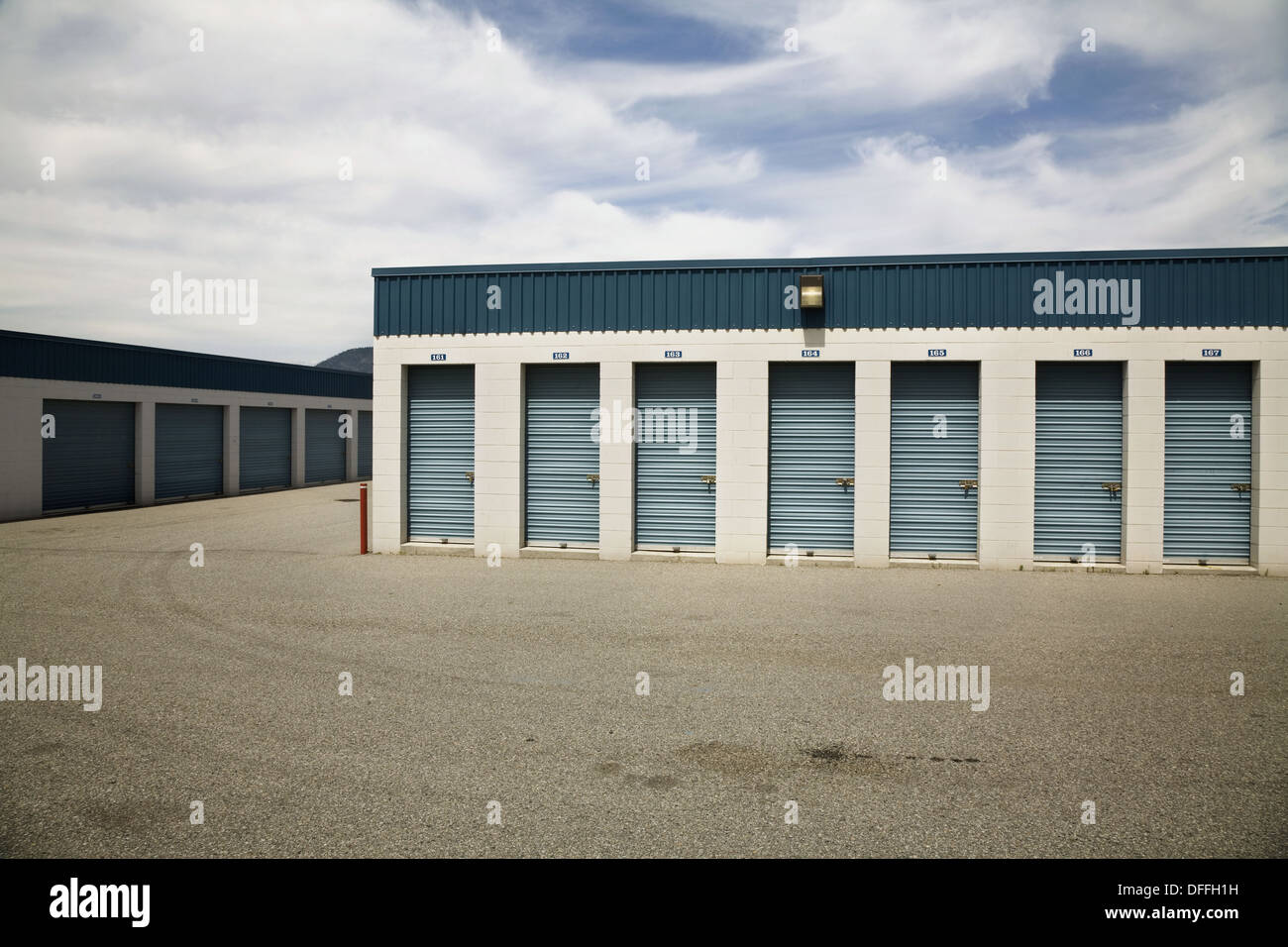 Storage units hi-res stock photography and images - Alamy