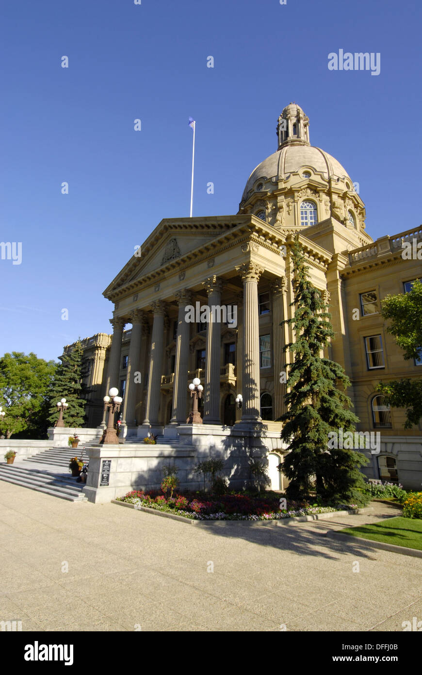 Merrick architecture hi-res stock photography and images - Alamy