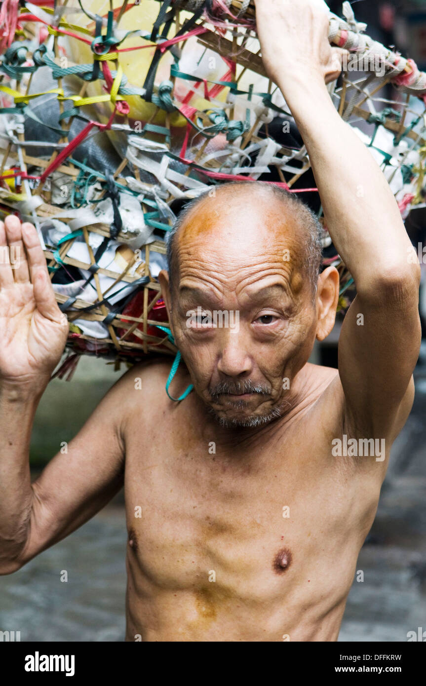China recycling collector hi-res stock photography and images - Alamy