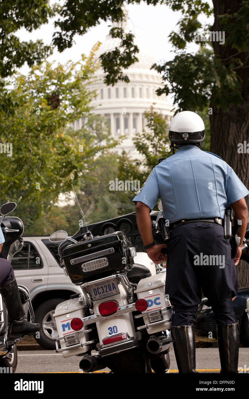 Us capitol police motorcycle unit hi-res stock photography and images ...