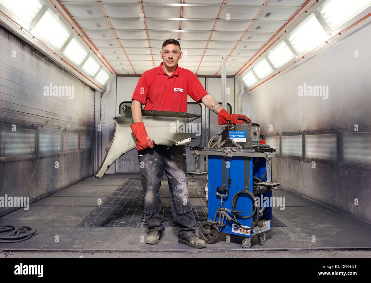 Panel beater hi-res stock photography and images - Alamy