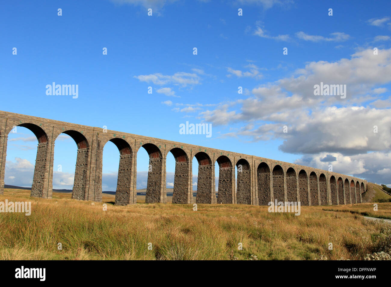 The Ribblehead Viaduct on the Settle to Carlisle railway line Stock ...