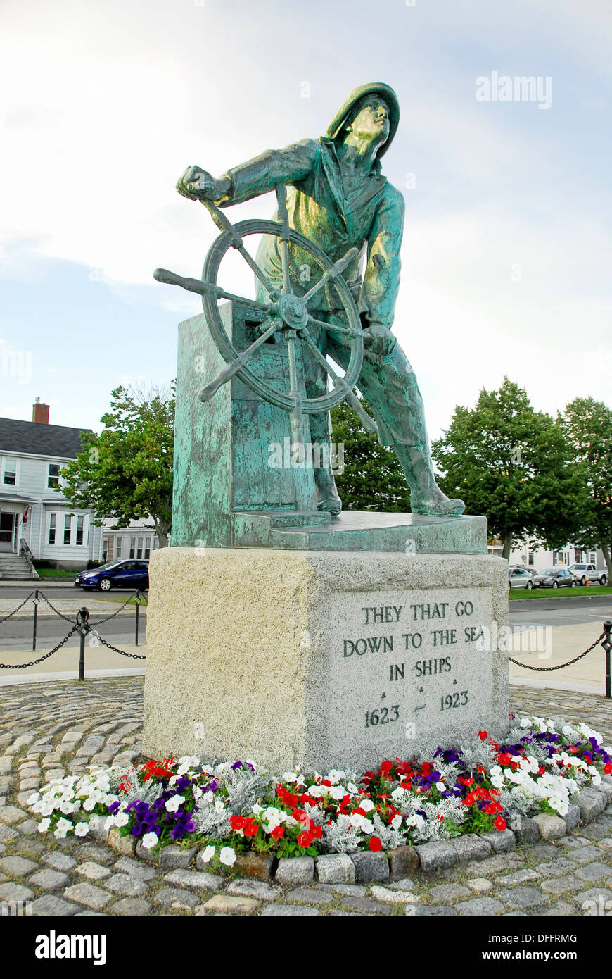 Man at the Wheel statue, the Fishermen's Memorial Cenotaph in ...