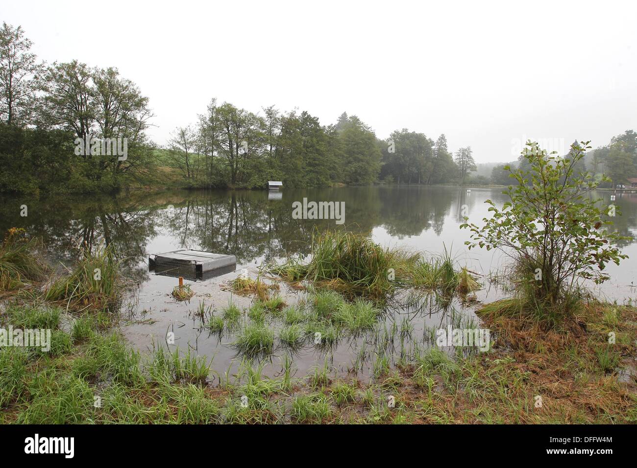 Irsee, Germany. 30th Sep, 2013. A trap to catch the alligator snapping ...