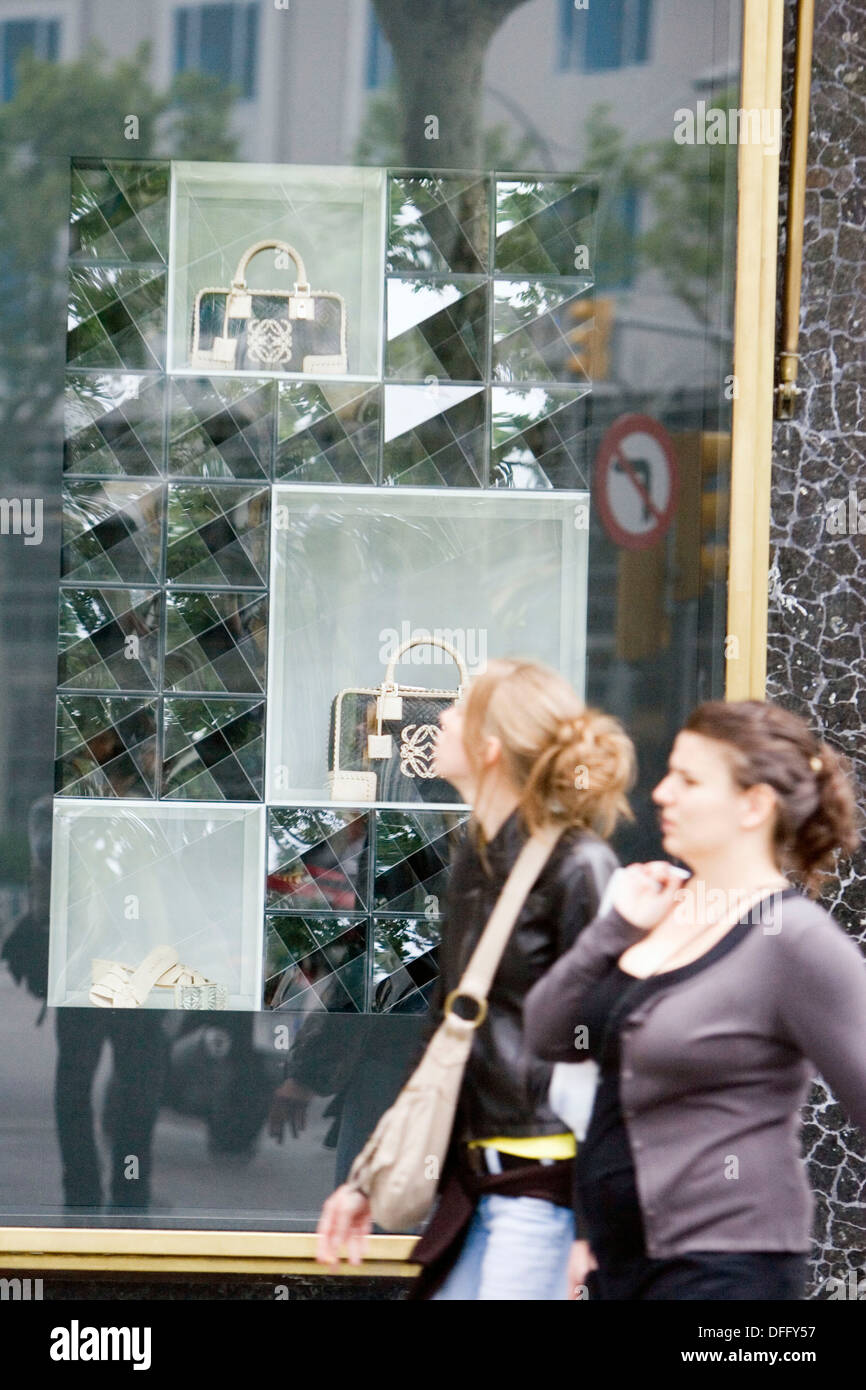 Loewe barcelona hi-res stock photography and images - Alamy