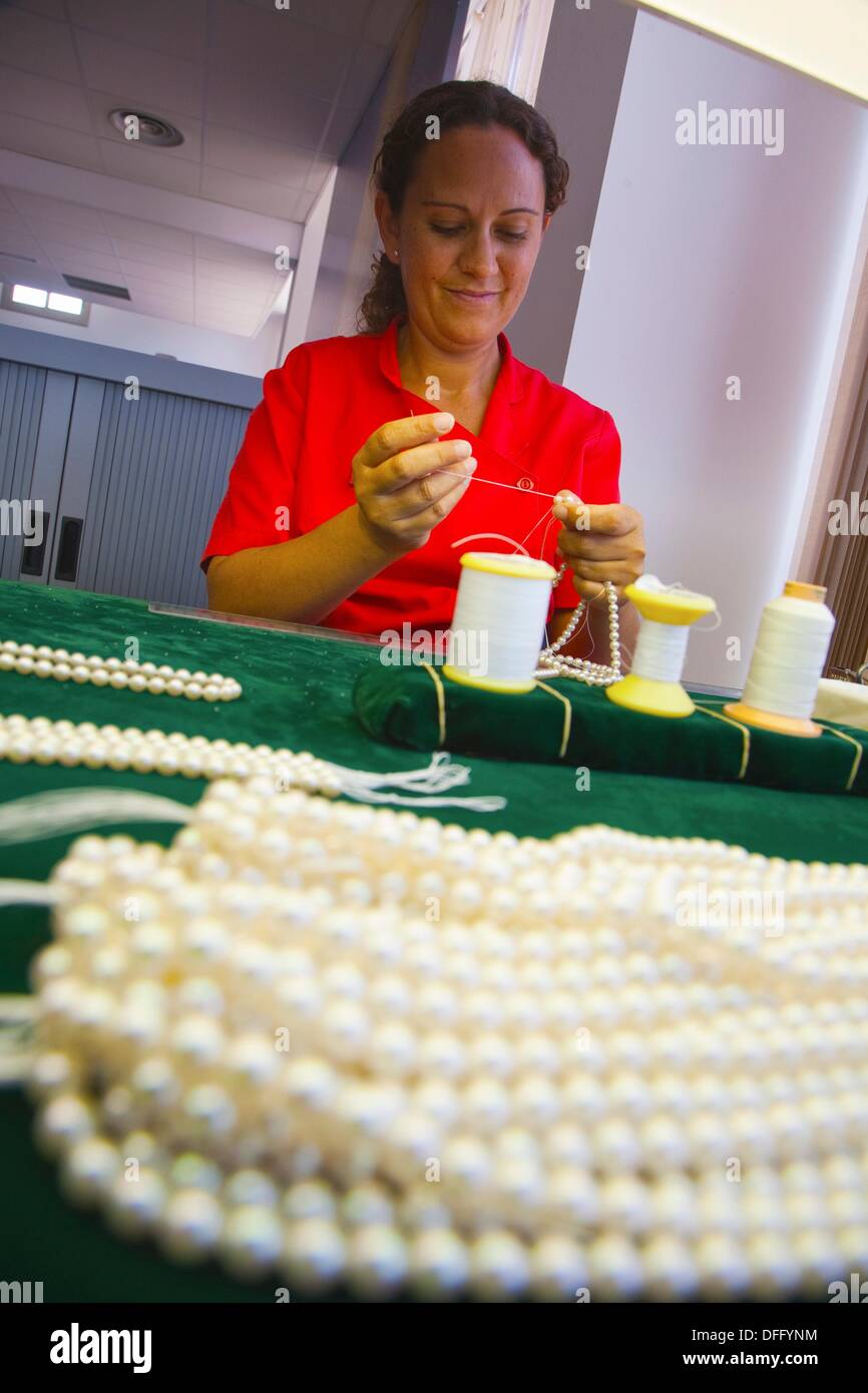 Majorca pearl necklace hi-res stock photography and images - Alamy