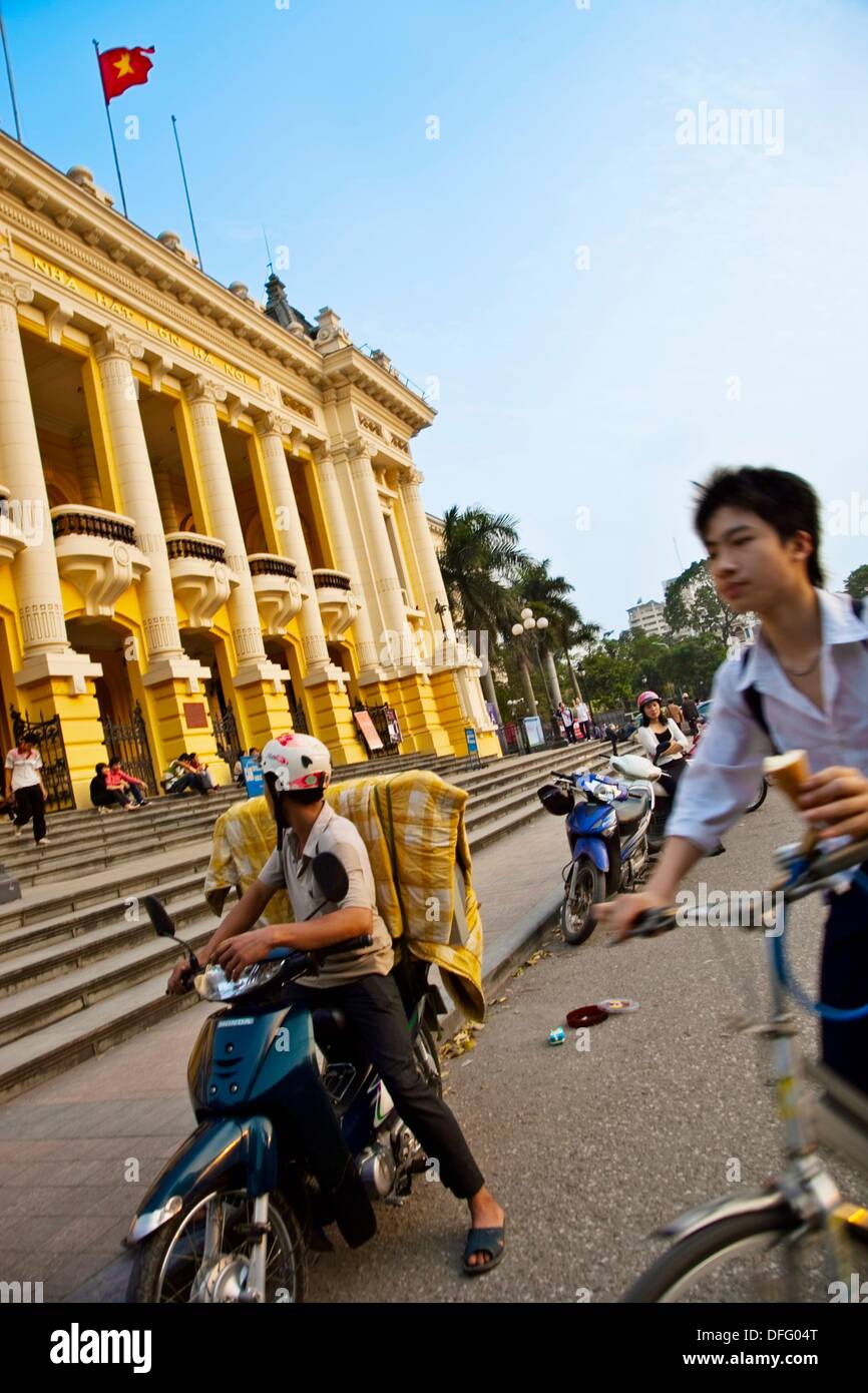 Hanoi Landmark Opera House High Resolution Stock Photography and Images ...