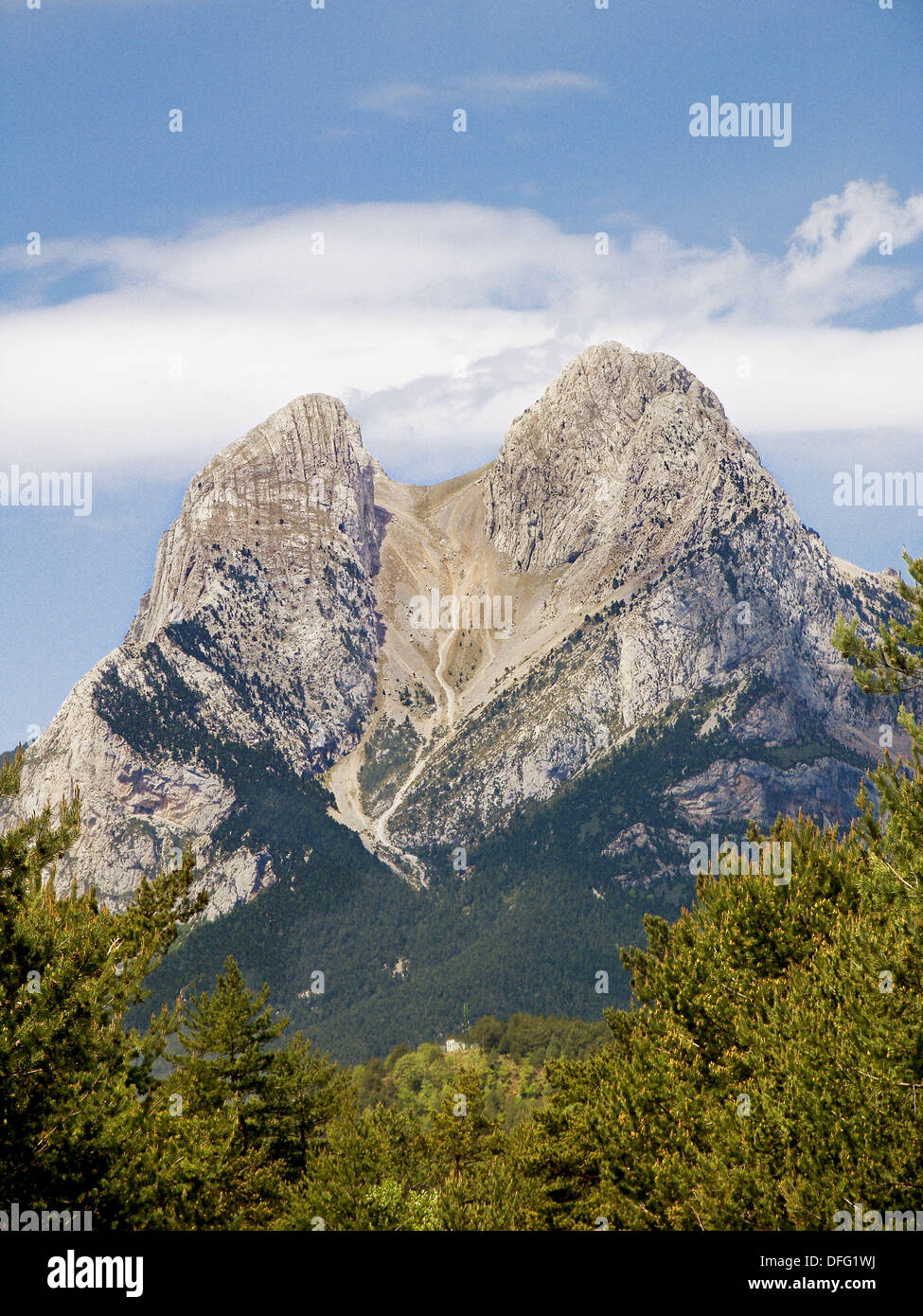 Massis del cadi hi-res stock photography and images - Alamy