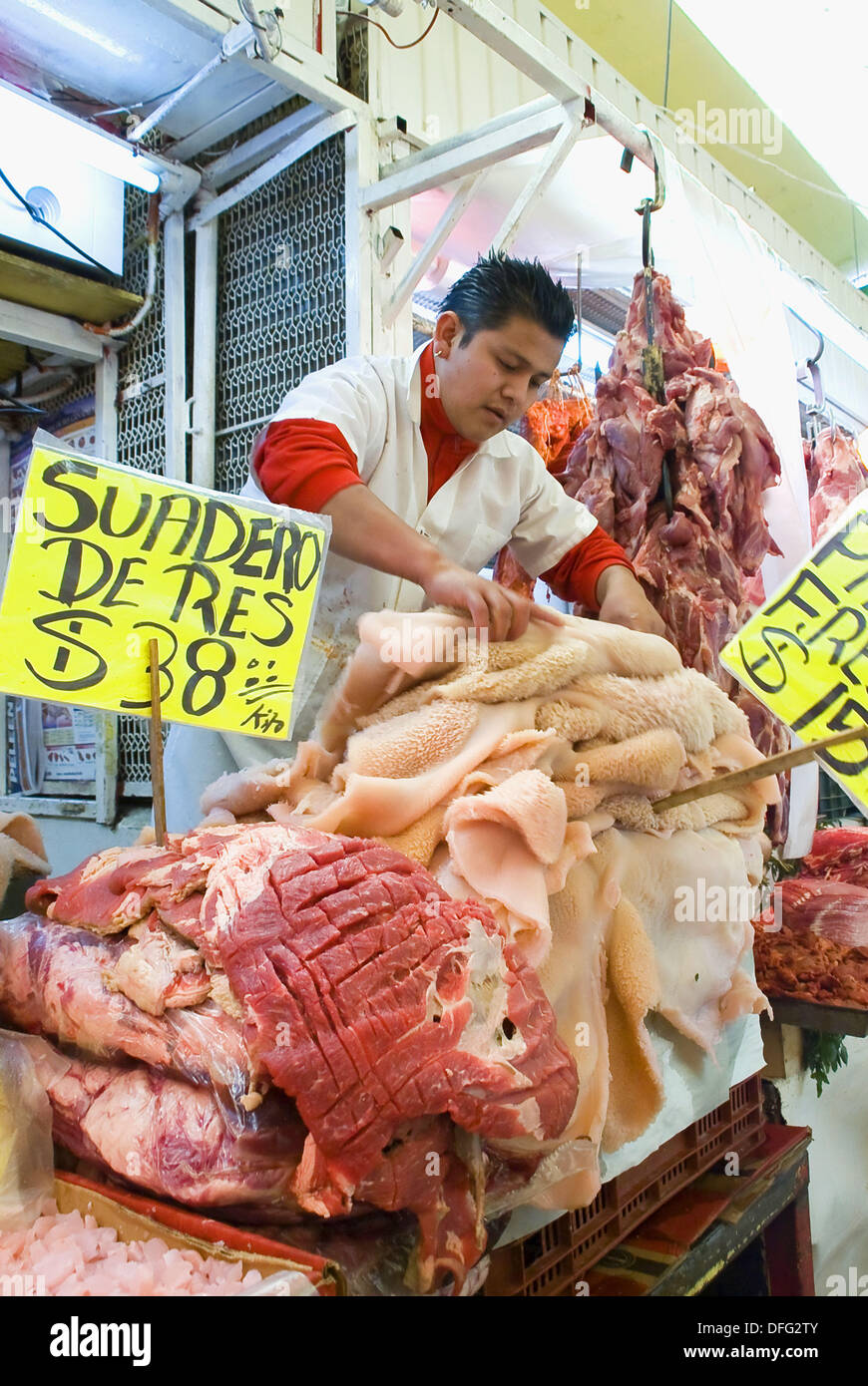 Outdoor butcher hi-res stock photography and images - Alamy