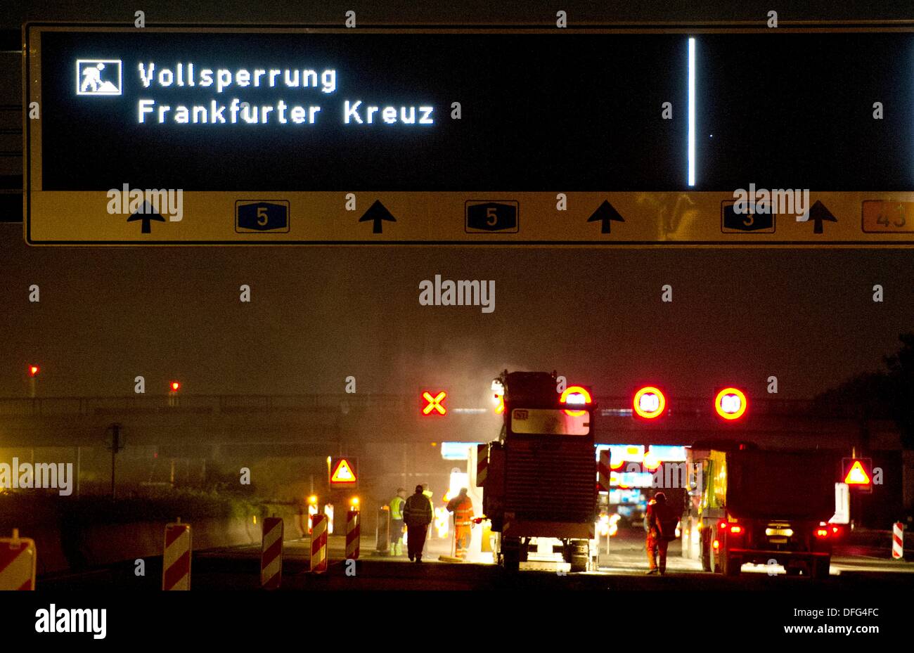 A5 motorway at frankfurter kreuz hi-res stock photography and images ...