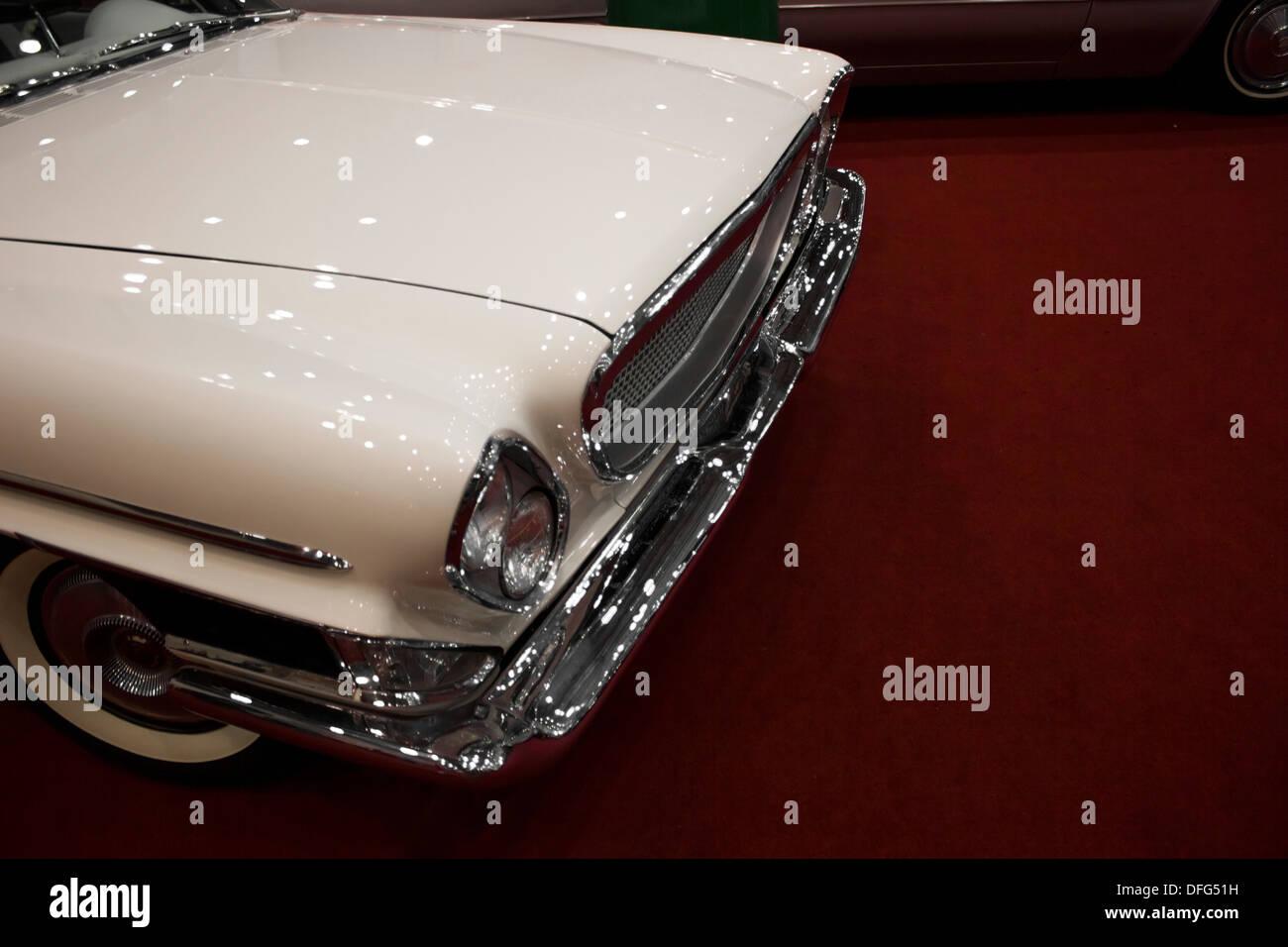 Red car carpet hi-res stock photography and images - Alamy