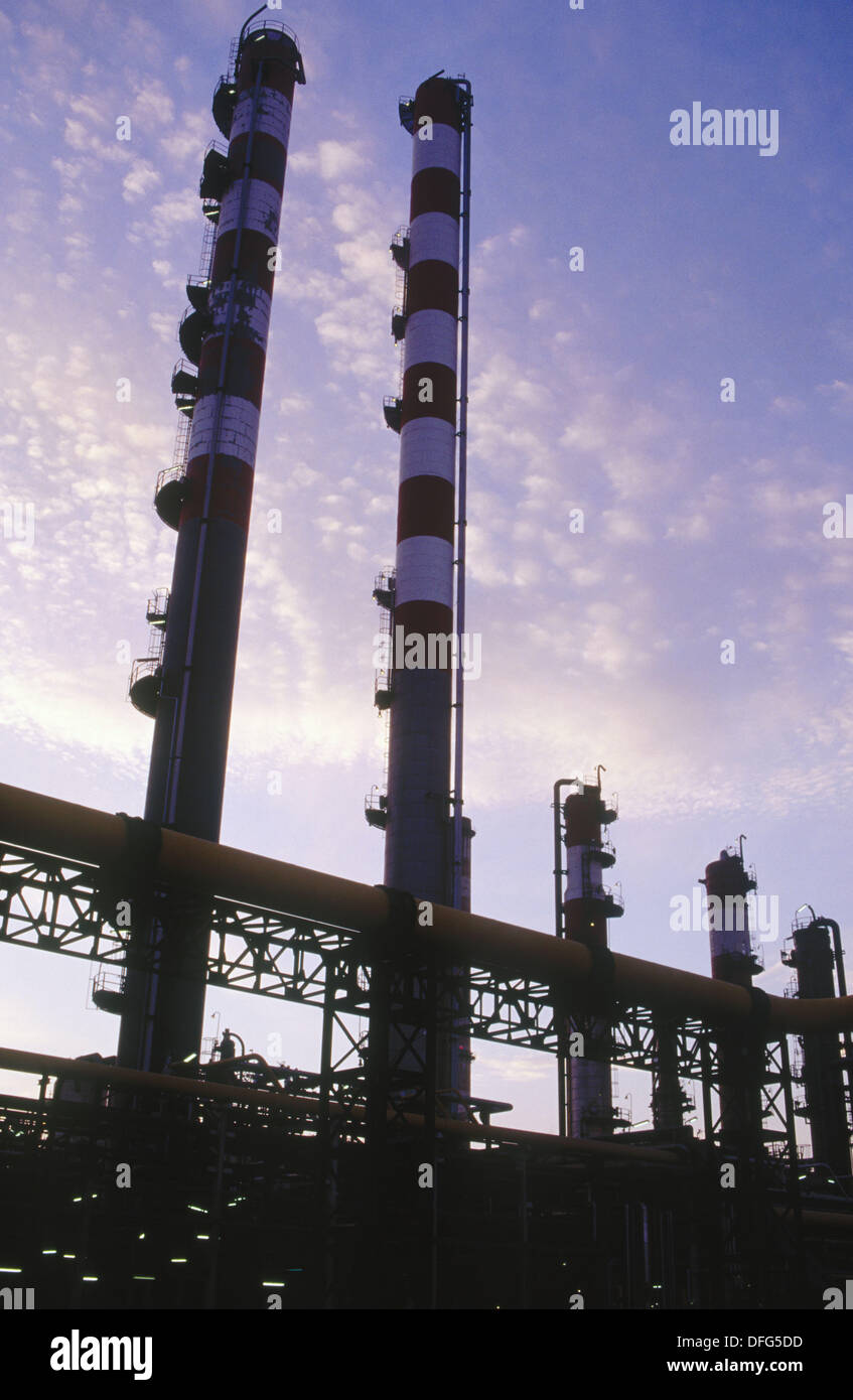 Repsol tarragona refinery hi-res stock photography and images - Alamy