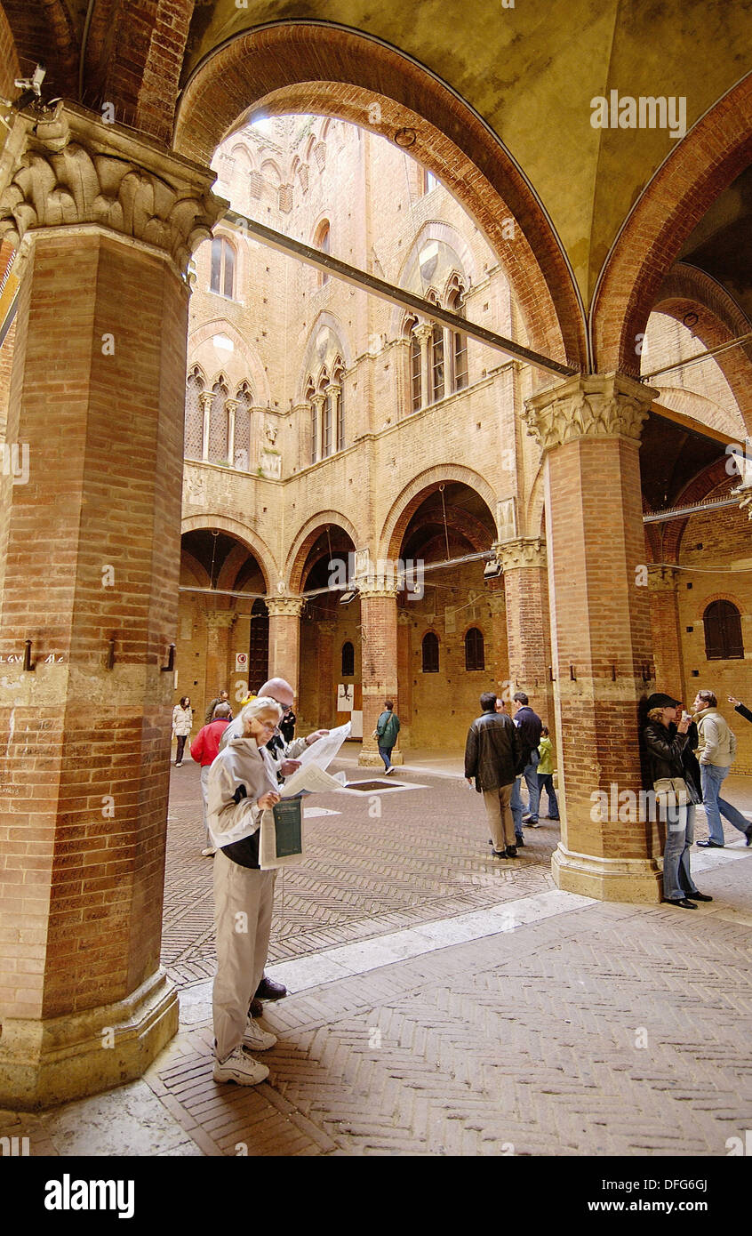 Podestà siena hi-res stock photography and images - Alamy